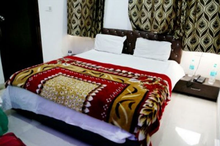 Hotel Alpha Inn - Online Rooms in Amritsar Booking Best Hotels in ...