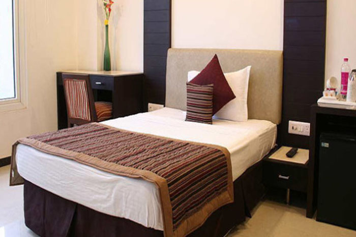 Hotel Red Rose, Jammu - Booking Best Rooms in Jammu & Hotels in Jammu ...
